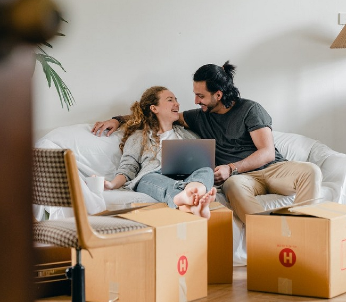 A Newlyweds’ Guide to Setting Up the Perfect Home – CROWN GOOSE USA