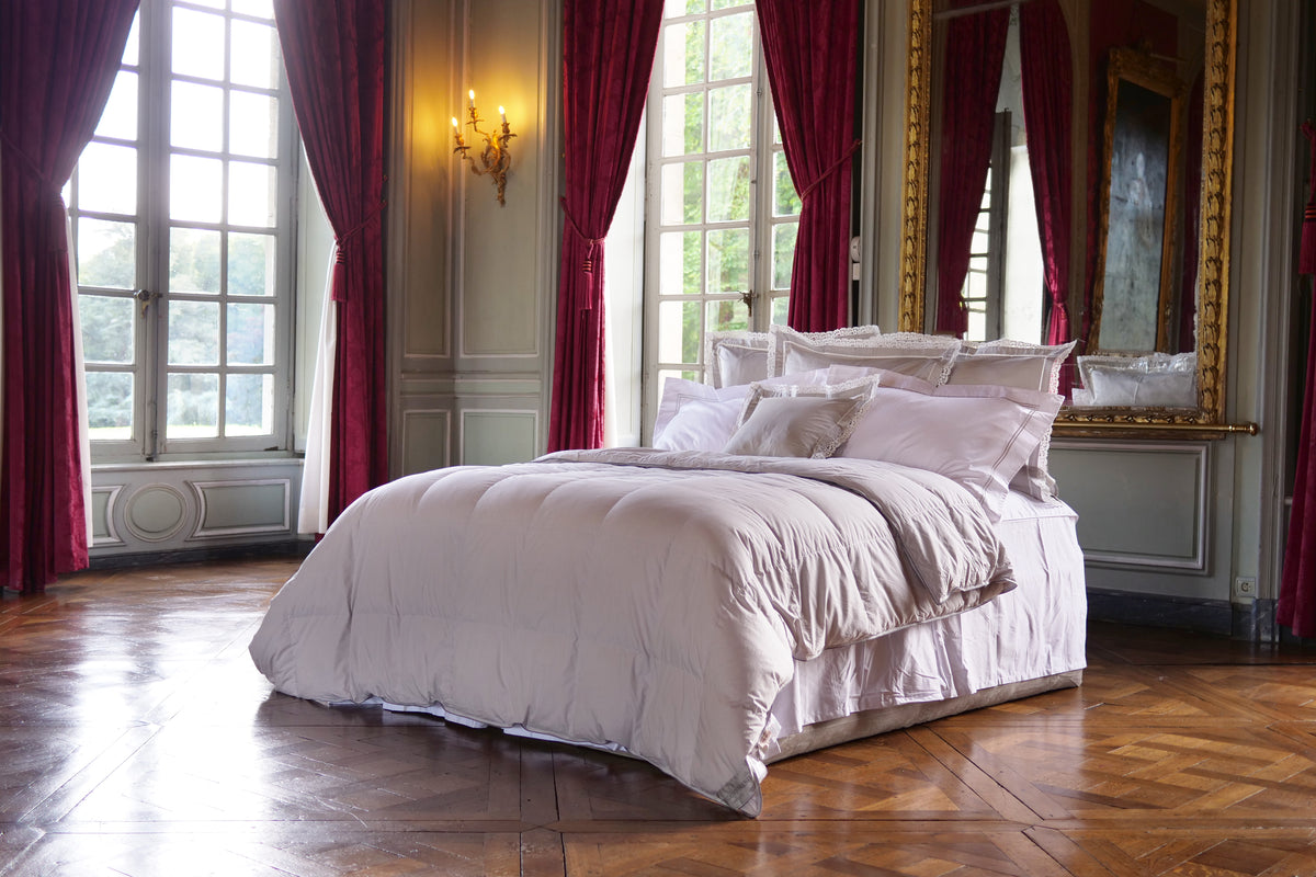 Royal Duke EiderDown Duvet - Queen, 1200g (Very Warm) – CROWN GOOSE USA